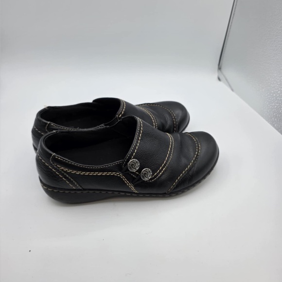 Clarks | Shoes | Clarks Bendables Black Womens Loafers Button Accent Sz ...